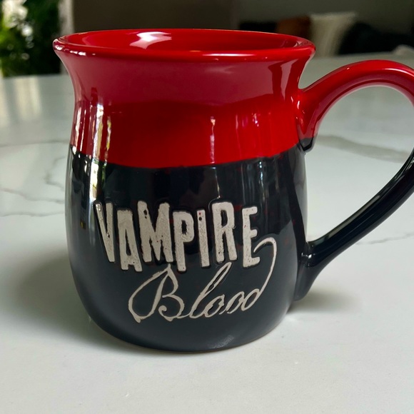 Boston Warehouse | Kitchen | Halloween Vampire Blood Black Red Cauldron ...